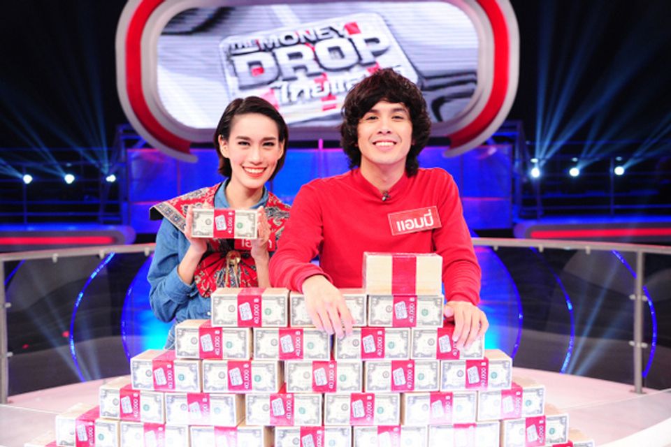 The Money Drop ไทยแลนด์ : คู่รักสุดแนว แอมมี่ – ไอด้า ลุ้น 2 ล้านบาท ...